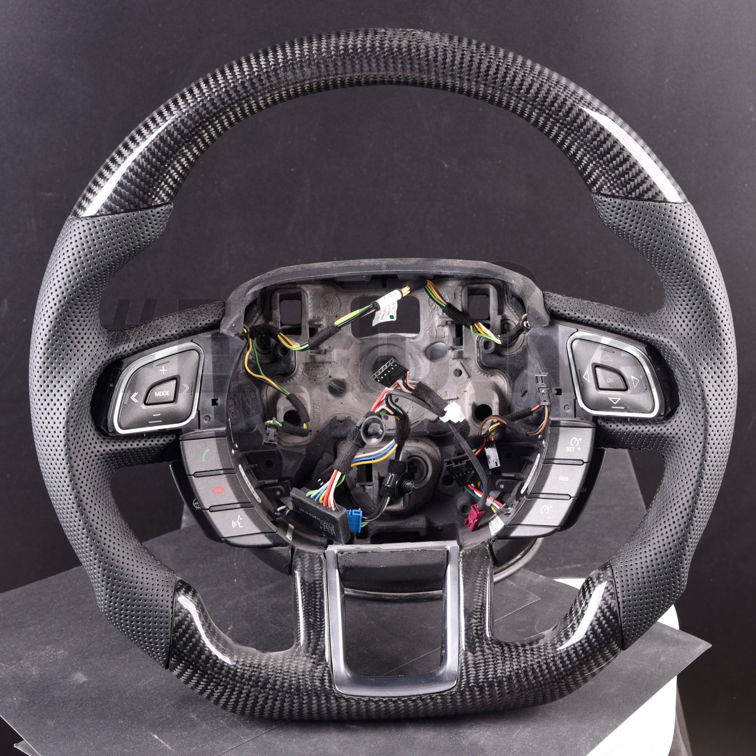 Land Rover Discovery Sport / Range Rover Evoque Custom Steering Wheel ...